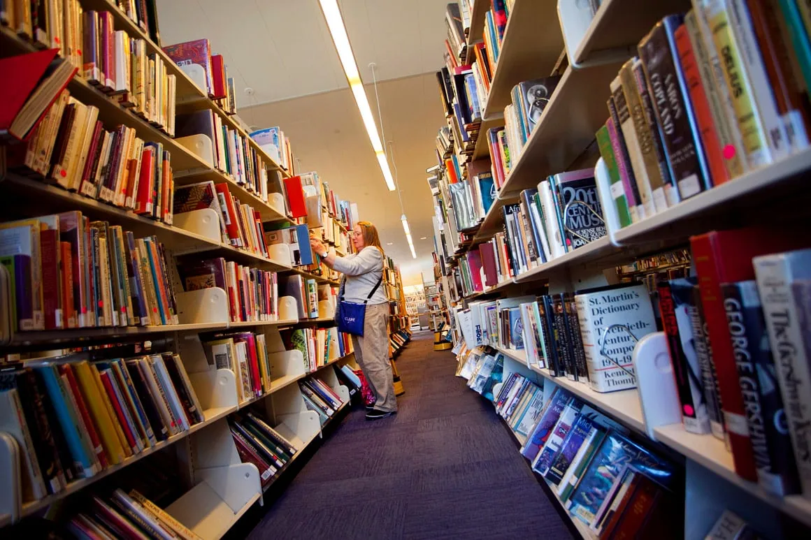 Library lures YA book festival to Santa Monica