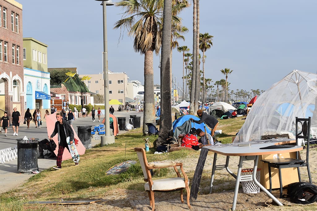 Program to house local homeless students spreads statewide