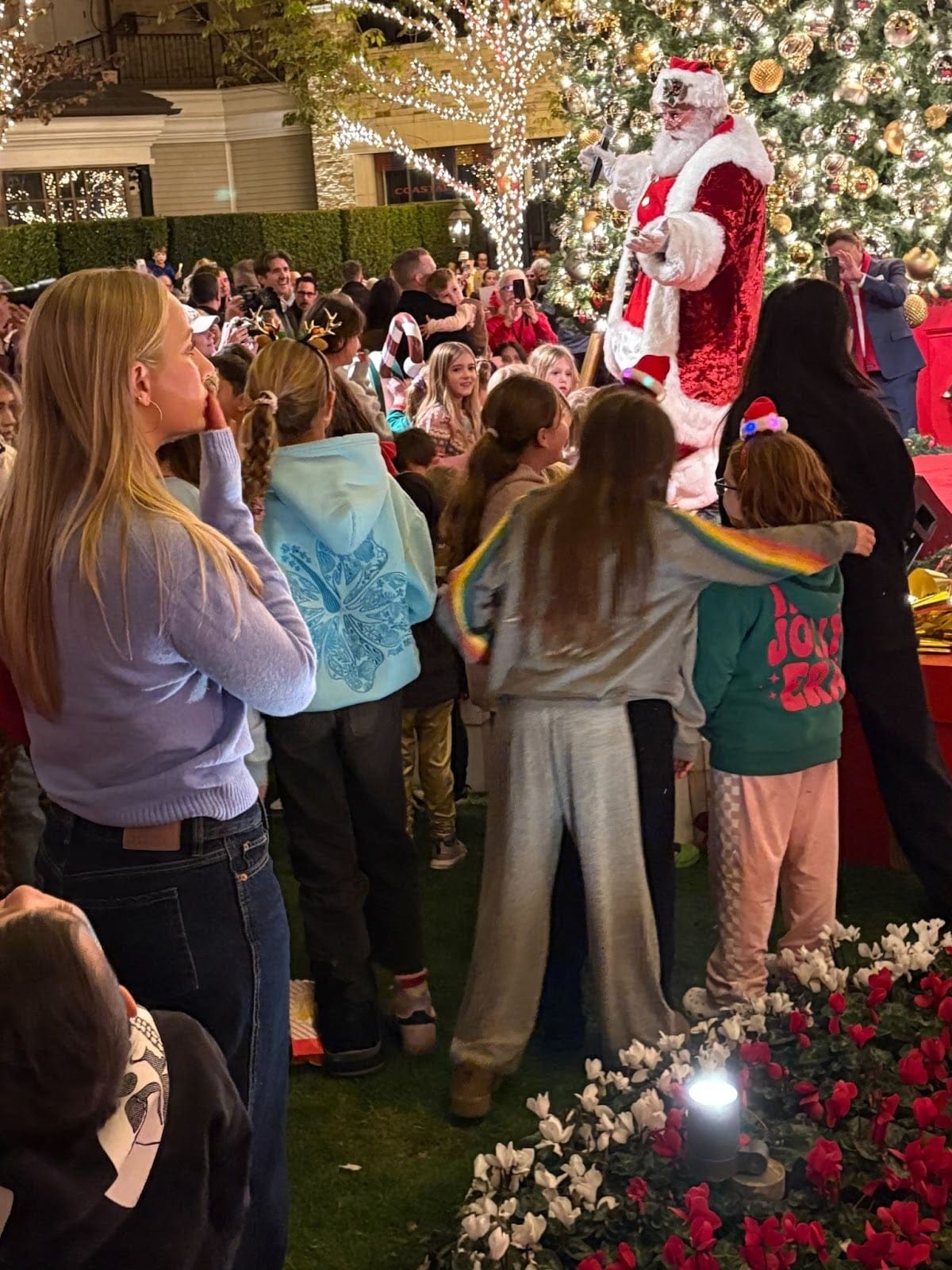 Palisades Village Tree Lighting Unites Community After Fires